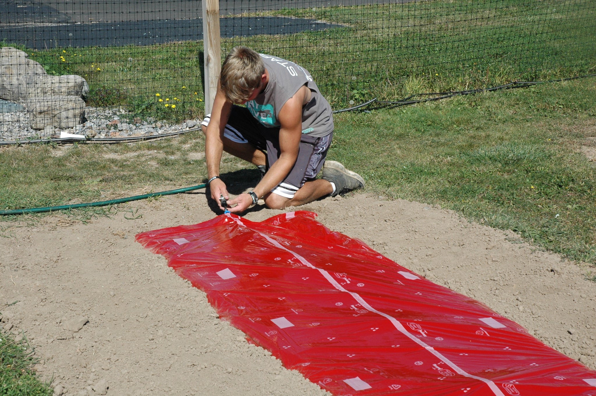 Flora Flow All-in-One Mat 8ft SRM Red Mulch – Ken-Bar